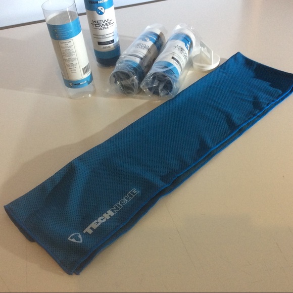 Other | 4 Kewel Towels Blue Evaporation Cooling Neck Wrap | Poshmark